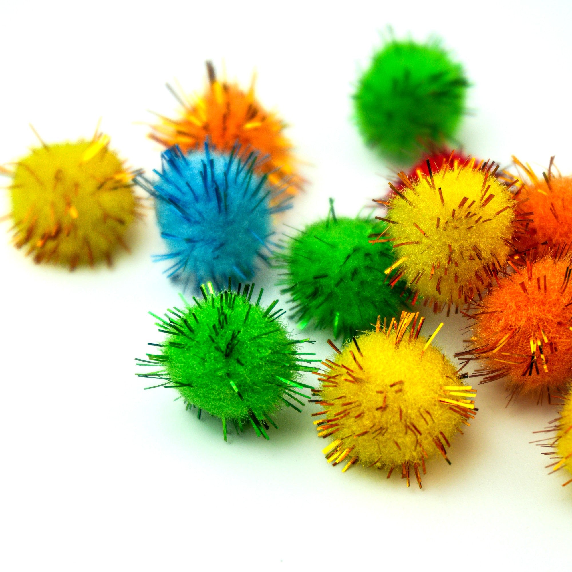 Pom Poms Assorted Colors – JRM Designs, Inc.